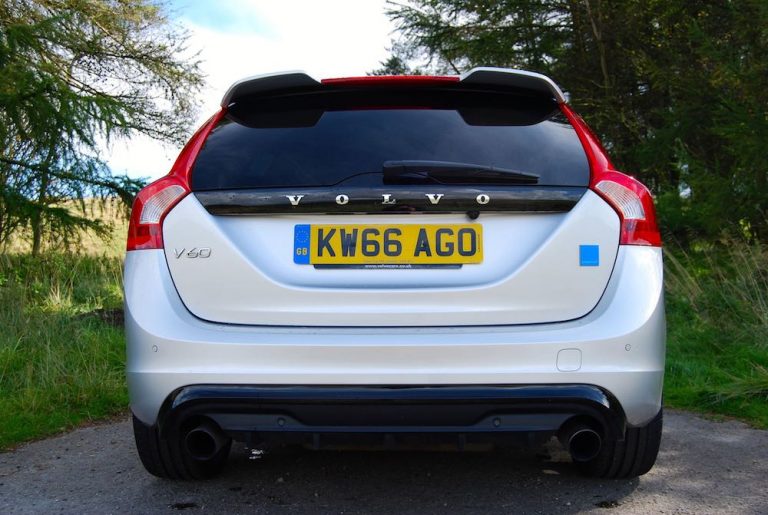 Volvo V60 Polestar Review and Road Test - Driving Torque