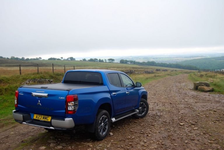 2020 Mitsubishi L200 Review - Major improvements, inside & out ...