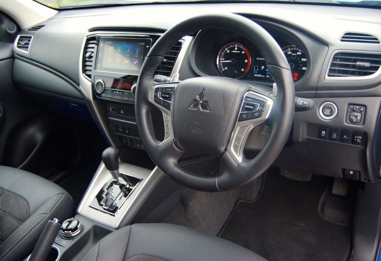 2020 Mitsubishi L200 Review - Major improvements, inside & out ...