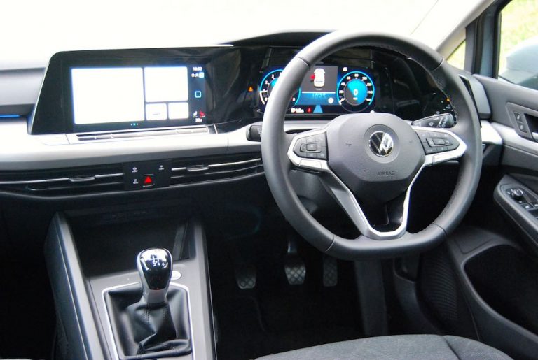 Volkswagen Golf Mk 8 Review - Is it still the everyman's car? - Driving ...