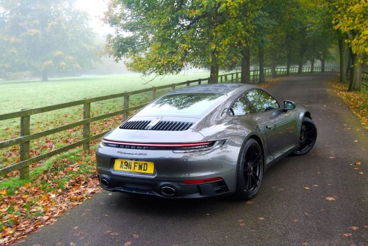 Porsche 911 Carrera 4 GTS Review - a super sports car - Driving Torque