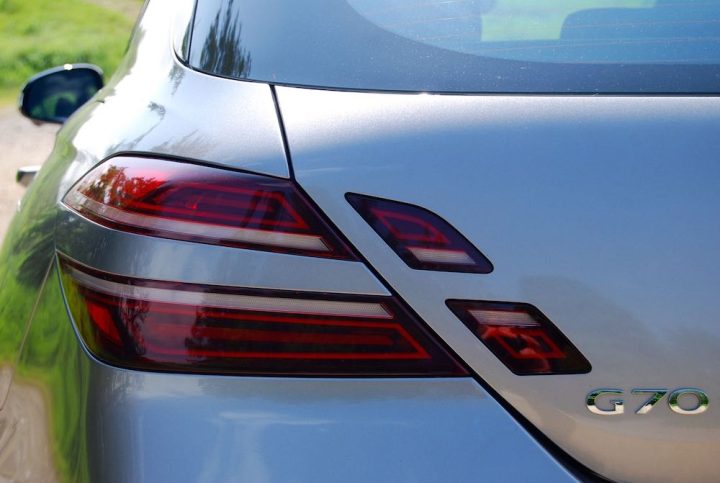 Genesis G70 Shooting Brake Review - Stunning looks let down by engine ...